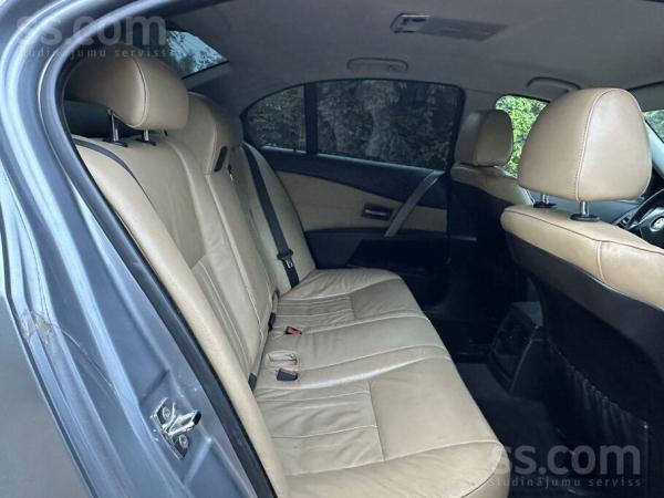 Pelēks BMW 530 2003 Rēzekne, ar dzinēja tilpumu 3.00 L un nobraukumu 363 tūkst. km par 3250 €, foto 10 vietnē AUTOMOTO.COM.LV