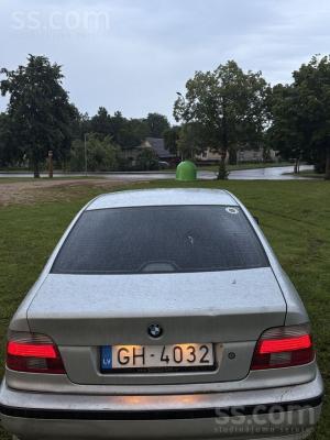 Pelēks BMW 530 2003 Daugavpils, ar dzinēja tilpumu 2.90 L un nobraukumu 430 tūkst. km par 1500 €, foto 7 vietnē AUTOMOTO.COM.LV
