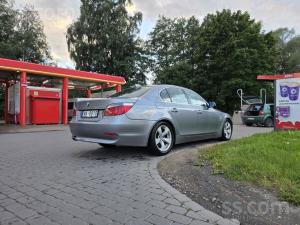 Pelēks BMW 530 2003 Rīga, ar dzinēja tilpumu 3.00 L un nobraukumu 284 tūkst. km par 2400 €, foto 4 vietnē AUTOMOTO.COM.LV