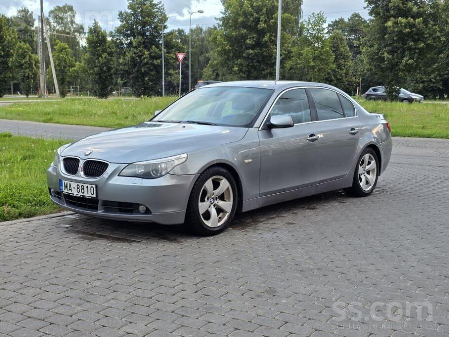 Pelēks BMW 530 2003 Rīga, ar dzinēja tilpumu 3.00 L un nobraukumu 284 tūkst. km par 2400 €, foto 5 vietnē AUTOMOTO.COM.LV