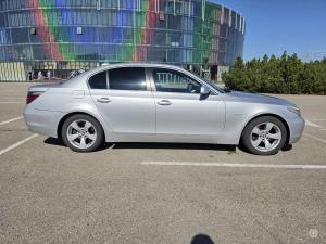 Pelēks BMW 530 2003 Šauļi, ar dzinēja tilpumu 2.99 L un nobraukumu 375 tūkst. km par 3190 €, foto 5 vietnē AUTOMOTO.COM.LV