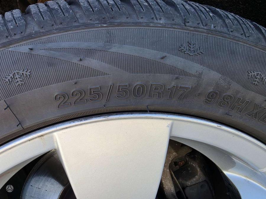 Pelēks BMW 530 2003 Šauļi, ar dzinēja tilpumu 2.99 L un nobraukumu 375 tūkst. km par 3190 €, foto 6 vietnē AUTOMOTO.COM.LV