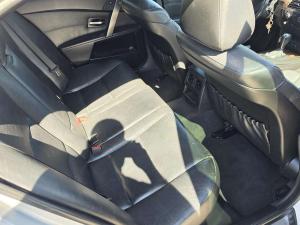 Pelēks BMW 530 2003 Šauļi, ar dzinēja tilpumu 2.99 L un nobraukumu 375 tūkst. km par 3190 €, foto 11 vietnē AUTOMOTO.COM.LV