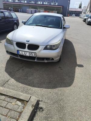Pelēks BMW 530 2003 Panevēža, ar dzinēja tilpumu 3.00 L un nobraukumu 300 tūkst. km par 2800 €, foto 14 vietnē AUTOMOTO.COM.LV