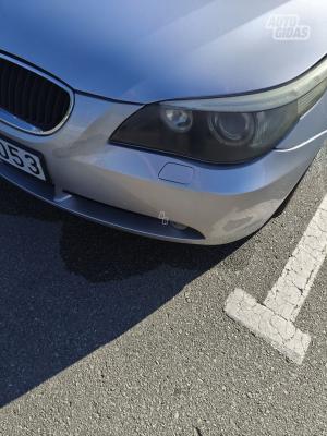 Pelēks BMW 530 2003 Panevēža, ar dzinēja tilpumu 3.00 L un nobraukumu 300 tūkst. km par 2800 €, foto 15 vietnē AUTOMOTO.COM.LV