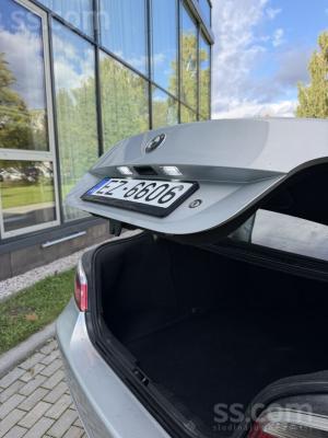 Pelēks BMW 530 2003 Balvi, ar dzinēja tilpumu 3.00 L un nobraukumu 399 tūkst. km par 4399 €, foto 8 vietnē AUTOMOTO.COM.LV