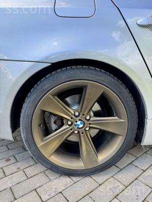 Pelēks BMW 530 2003 Balvi, ar dzinēja tilpumu 3.00 L un nobraukumu 399 tūkst. km par 4399 €, foto 10 vietnē AUTOMOTO.COM.LV