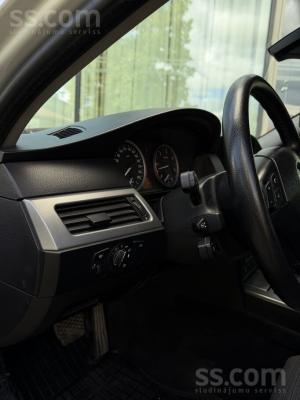 Pelēks BMW 530 2003 Balvi, ar dzinēja tilpumu 3.00 L un nobraukumu 399 tūkst. km par 4399 €, foto 13 vietnē AUTOMOTO.COM.LV