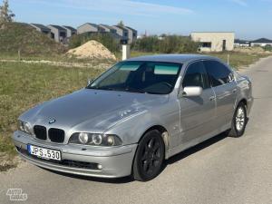 Pelēks BMW 530 2003 Kauņa, ar dzinēja tilpumu 3.00 L un nobraukumu 430 tūkst. km par 1500 €, foto 3 vietnē AUTOMOTO.COM.LV