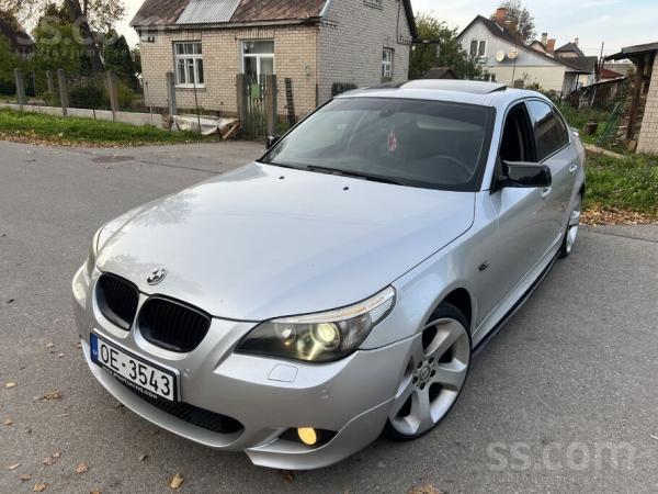Pelēks BMW 530 2003 Daugavpils, ar dzinēja tilpumu 3.00 L un nobraukumu 365 tūkst. km par 2800 €, foto 1 vietnē AUTOMOTO.COM.LV
