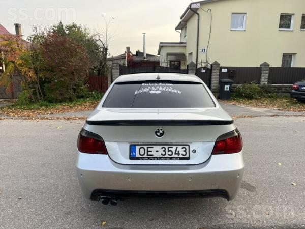 Pelēks BMW 530 2003 Daugavpils, ar dzinēja tilpumu 3.00 L un nobraukumu 365 tūkst. km par 2800 €, foto 4 vietnē AUTOMOTO.COM.LV