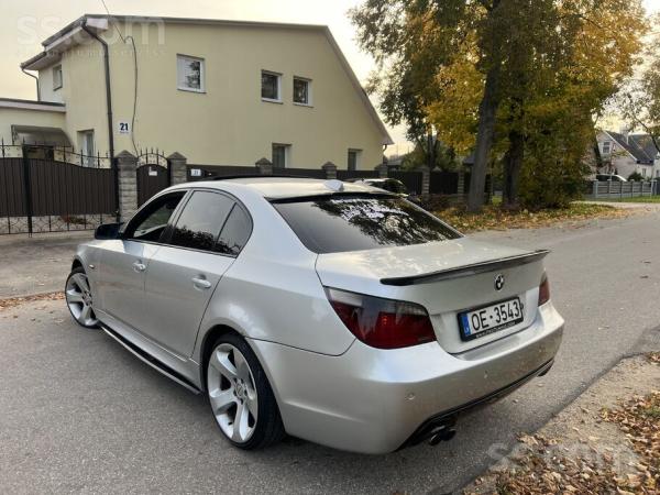 Pelēks BMW 530 2003 Daugavpils, ar dzinēja tilpumu 3.00 L un nobraukumu 365 tūkst. km par 2800 €, foto 6 vietnē AUTOMOTO.COM.LV