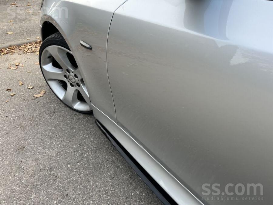 Grey BMW 530 2003 in Daugavpils, with an engine capacity of 3.00 L and mileage of 365 thousand km for 2800 €, photo 7 on AUTOMOTO.COM.LV
