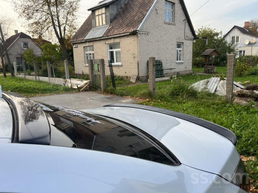 Grey BMW 530 2003 in Daugavpils, with an engine capacity of 3.00 L and mileage of 365 thousand km for 2800 €, photo 8 on AUTOMOTO.COM.LV
