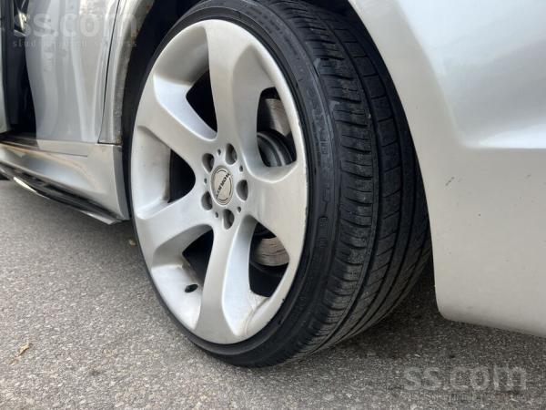 Pelēks BMW 530 2003 Daugavpils, ar dzinēja tilpumu 3.00 L un nobraukumu 365 tūkst. km par 2800 €, foto 10 vietnē AUTOMOTO.COM.LV