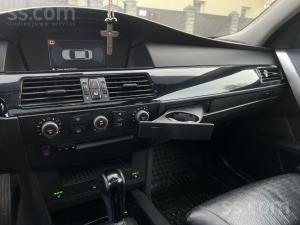 Grey BMW 530 2003 in Daugavpils, with an engine capacity of 3.00 L and mileage of 365 thousand km for 2800 €, photo 17 on AUTOMOTO.COM.LV