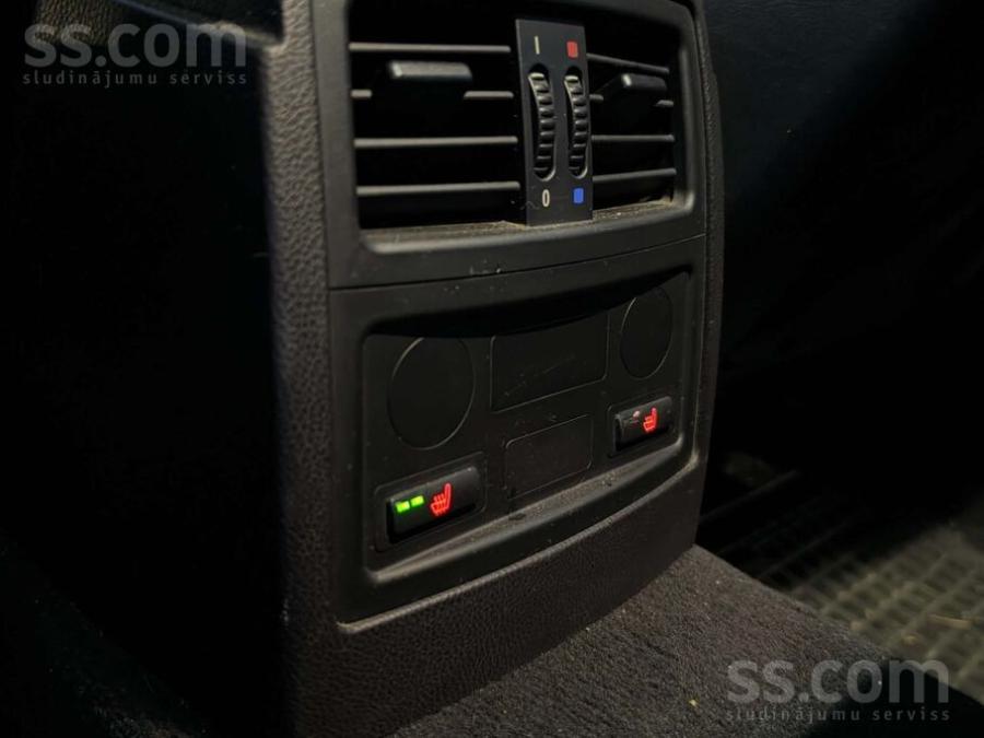 Grey BMW 530 2003 in Daugavpils, with an engine capacity of 3.00 L and mileage of 365 thousand km for 2800 €, photo 19 on AUTOMOTO.COM.LV