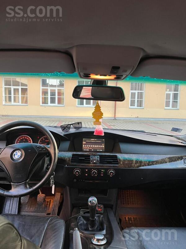 Pelēks BMW 530 2004 Kuldīga, ar dzinēja tilpumu 3.00 L un nobraukumu 363 tūkst. km par 3250 €, foto 4 vietnē AUTOMOTO.COM.LV