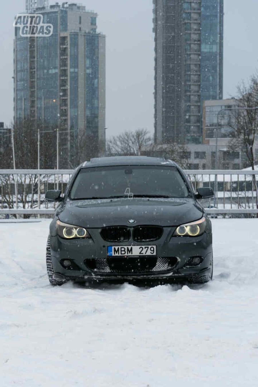 Grey BMW 530 2004 in Vilnius, with an engine capacity of 3.00 L and mileage of 380 thousand km for 4500 €, photo 2 on AUTOMOTO.COM.LV