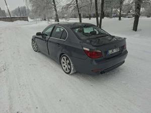 Grey BMW 530 2004 in Ukmerge, with an engine capacity of 2.99 L and mileage of 380 thousand km for 3400 €, photo 4 on AUTOMOTO.COM.LV