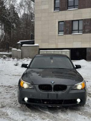 Pelēks BMW 530 2004 Viļņa, ar dzinēja tilpumu 3.00 L un nobraukumu 390 tūkst. km par 3699 €, foto 2 vietnē AUTOMOTO.COM.LV
