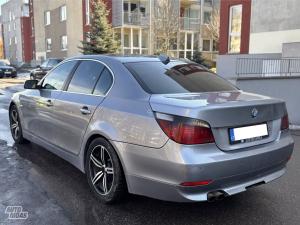 Pelēks BMW 530 2004 Kauņa, ar dzinēja tilpumu 3.00 L un nobraukumu 400 tūkst. km par 2850 €, foto 3 vietnē AUTOMOTO.COM.LV
