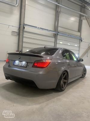 Grey BMW 530 2004 in Vilnius, with an engine capacity of 3.00 L and mileage of 376 thousand km for 4500 €, photo 12 on AUTOMOTO.COM.LV