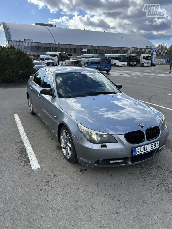 Grey BMW 530 2004 in Siauliai, with an engine capacity of 3.00 L and mileage of 227 thousand km for 2650 €, photo 3 on AUTOMOTO.COM.LV