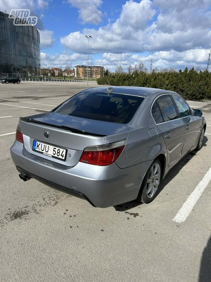 Pelēks BMW 530 2004 Šauļi, ar dzinēja tilpumu 3.00 L un nobraukumu 227 tūkst. km par 2650 €, foto 5 vietnē AUTOMOTO.COM.LV