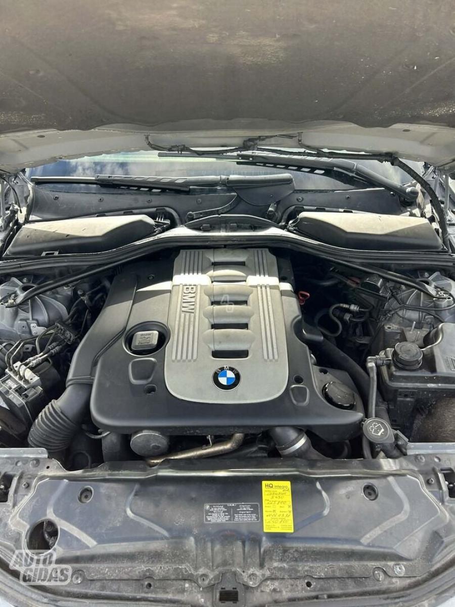 Pelēks BMW 530 2004 Šauļi, ar dzinēja tilpumu 3.00 L un nobraukumu 227 tūkst. km par 2650 €, foto 8 vietnē AUTOMOTO.COM.LV