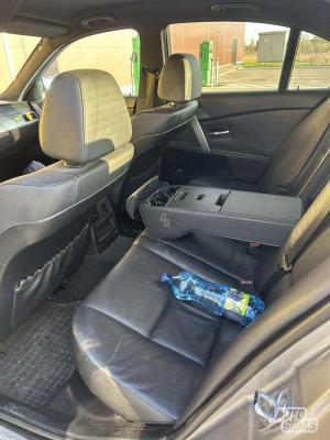 Pelēks BMW 530 2004 Šauļi, ar dzinēja tilpumu 3.00 L un nobraukumu 227 tūkst. km par 2650 €, foto 10 vietnē AUTOMOTO.COM.LV