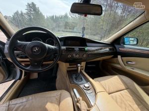 Pelēks BMW 530 2004 Telšiai, ar dzinēja tilpumu 3.00 L un nobraukumu 414 tūkst. km par 3000 €, foto 4 vietnē AUTOMOTO.COM.LV