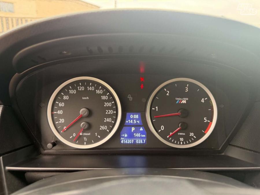 Pelēks BMW 530 2004 Telšiai, ar dzinēja tilpumu 3.00 L un nobraukumu 414 tūkst. km par 3000 €, foto 5 vietnē AUTOMOTO.COM.LV