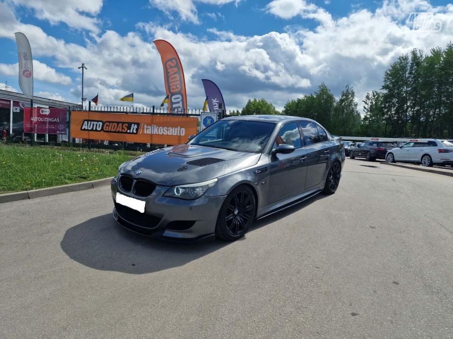 Pelēks BMW 530 2004 Kauņa, ar dzinēja tilpumu 3.00 L un nobraukumu 424 tūkst. km par 5990 €, foto 1 vietnē AUTOMOTO.COM.LV