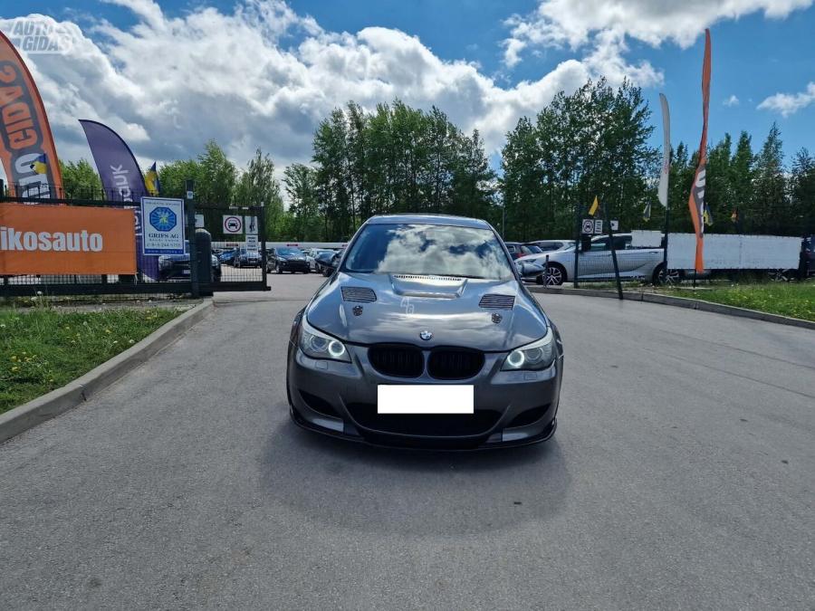 Pelēks BMW 530 2004 Kauņa, ar dzinēja tilpumu 3.00 L un nobraukumu 424 tūkst. km par 5990 €, foto 3 vietnē AUTOMOTO.COM.LV