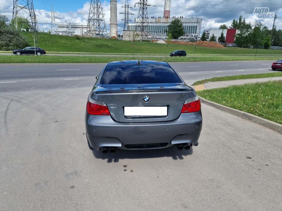 Pelēks BMW 530 2004 Kauņa, ar dzinēja tilpumu 3.00 L un nobraukumu 424 tūkst. km par 5990 €, foto 6 vietnē AUTOMOTO.COM.LV