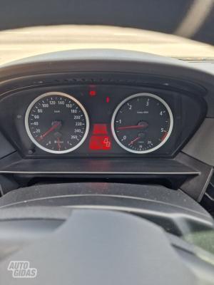 Pelēks BMW 530 2004 Kauņa, ar dzinēja tilpumu 3.00 L un nobraukumu 424 tūkst. km par 5990 €, foto 17 vietnē AUTOMOTO.COM.LV