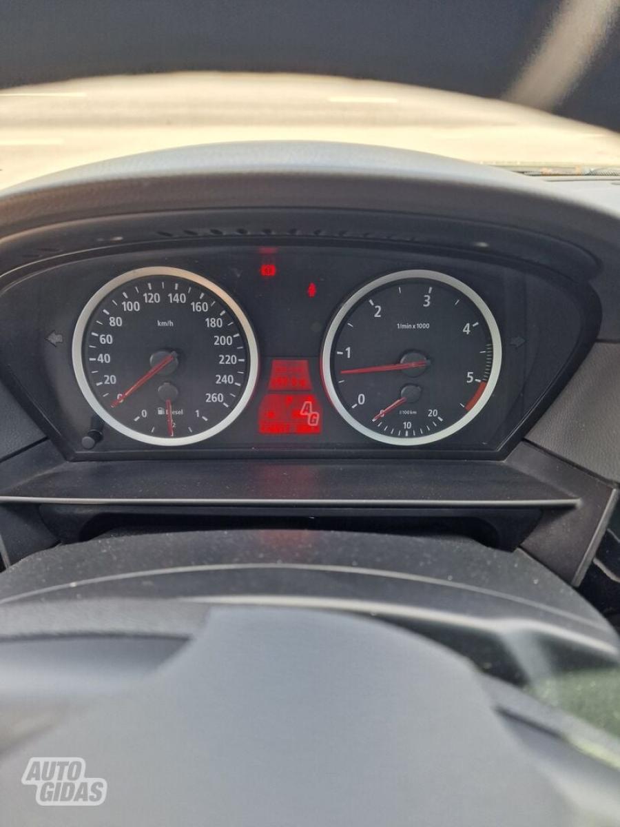 Pelēks BMW 530 2004 Kauņa, ar dzinēja tilpumu 3.00 L un nobraukumu 424 tūkst. km par 5990 €, foto 17 vietnē AUTOMOTO.COM.LV