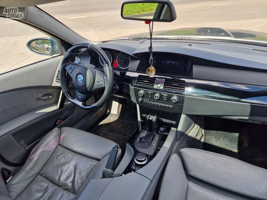Pelēks BMW 530 2004 Kauņa, ar dzinēja tilpumu 3.00 L un nobraukumu 424 tūkst. km par 5990 €, foto 24 vietnē AUTOMOTO.COM.LV