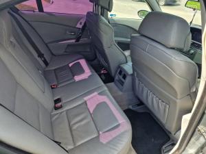 Pelēks BMW 530 2004 Kauņa, ar dzinēja tilpumu 3.00 L un nobraukumu 424 tūkst. km par 5990 €, foto 30 vietnē AUTOMOTO.COM.LV
