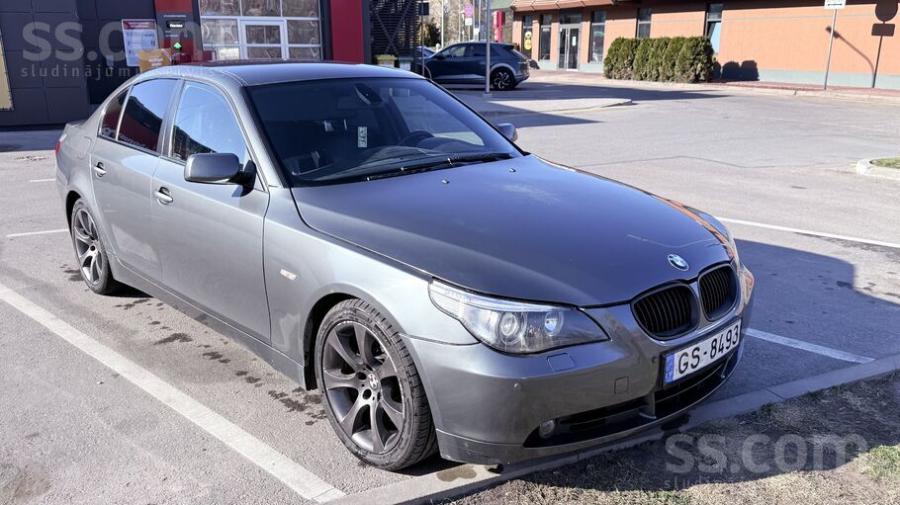 Grey BMW 530 2004 in Riga, with an engine capacity of 3.00 L and mileage of 362 thousand km for 2900 €, photo 1 on AUTOMOTO.COM.LV