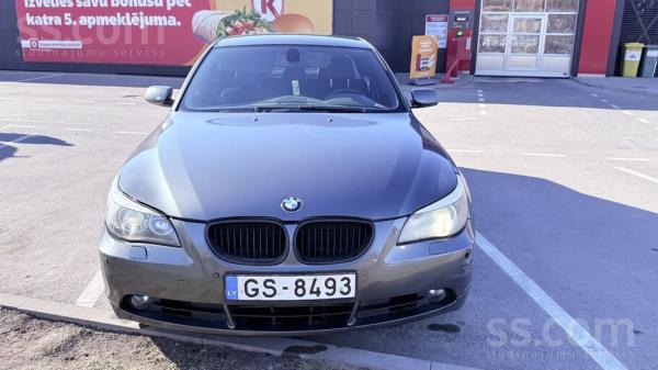 Grey BMW 530 2004 in Riga, with an engine capacity of 3.00 L and mileage of 362 thousand km for 2900 €, photo 2 on AUTOMOTO.COM.LV