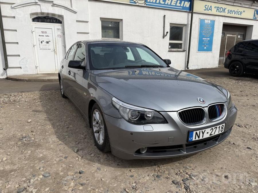 Pelēks BMW 530 2004 Rēzekne, ar dzinēja tilpumu 3.00 L un nobraukumu 378 tūkst. km par 3100 €, foto 3 vietnē AUTOMOTO.COM.LV