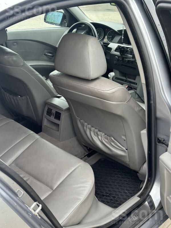Pelēks BMW 530 2004 Rēzekne, ar dzinēja tilpumu 3.00 L un nobraukumu 389 tūkst. km par 2500 €, foto 4 vietnē AUTOMOTO.COM.LV