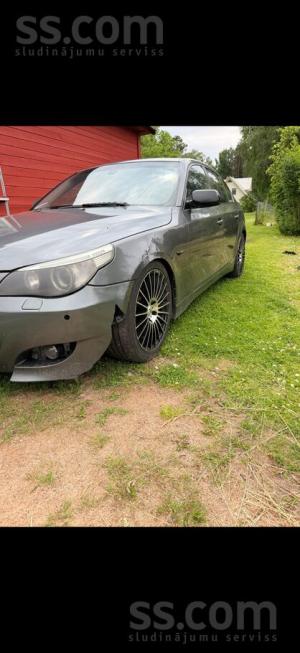 Pelēks BMW 530 2004 Jūrmala, ar dzinēja tilpumu 3.00 L un nobraukumu 400 tūkst. km par 2750 €, foto 5 vietnē AUTOMOTO.COM.LV