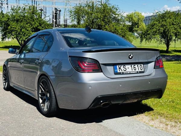 Grey BMW 530 2004 in Riga, with an engine capacity of 3.00 L and mileage of 506 thousand km for 4800 €, photo 6 on AUTOMOTO.COM.LV