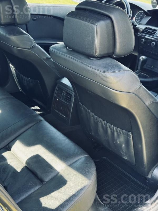 Grey BMW 530 2004 in Riga, with an engine capacity of 3.00 L and mileage of 506 thousand km for 4800 €, photo 7 on AUTOMOTO.COM.LV