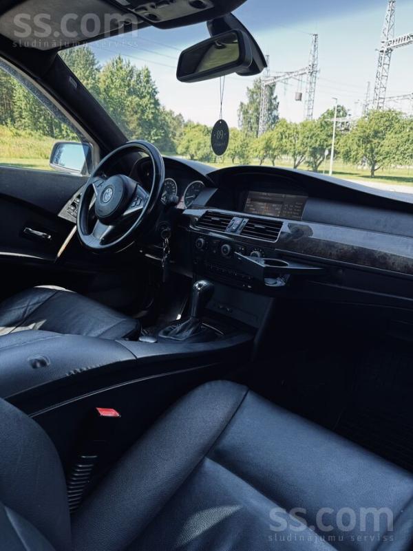 Grey BMW 530 2004 in Riga, with an engine capacity of 3.00 L and mileage of 506 thousand km for 4800 €, photo 8 on AUTOMOTO.COM.LV