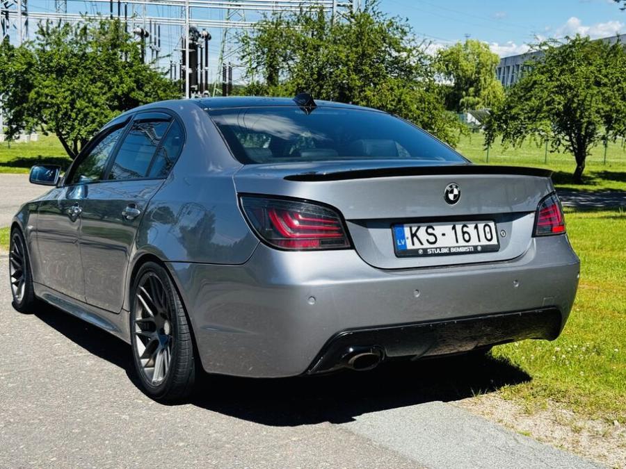 Grey BMW 530 2004 in Riga, with an engine capacity of 3.00 L and mileage of 506 thousand km for 4800 €, photo 7 on AUTOMOTO.COM.LV