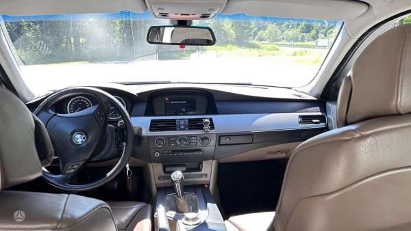 Pelēks BMW 530 2004 Ukmergė, ar dzinēja tilpumu 3.00 L un nobraukumu 450 tūkst. km par 2550 €, foto 8 vietnē AUTOMOTO.COM.LV